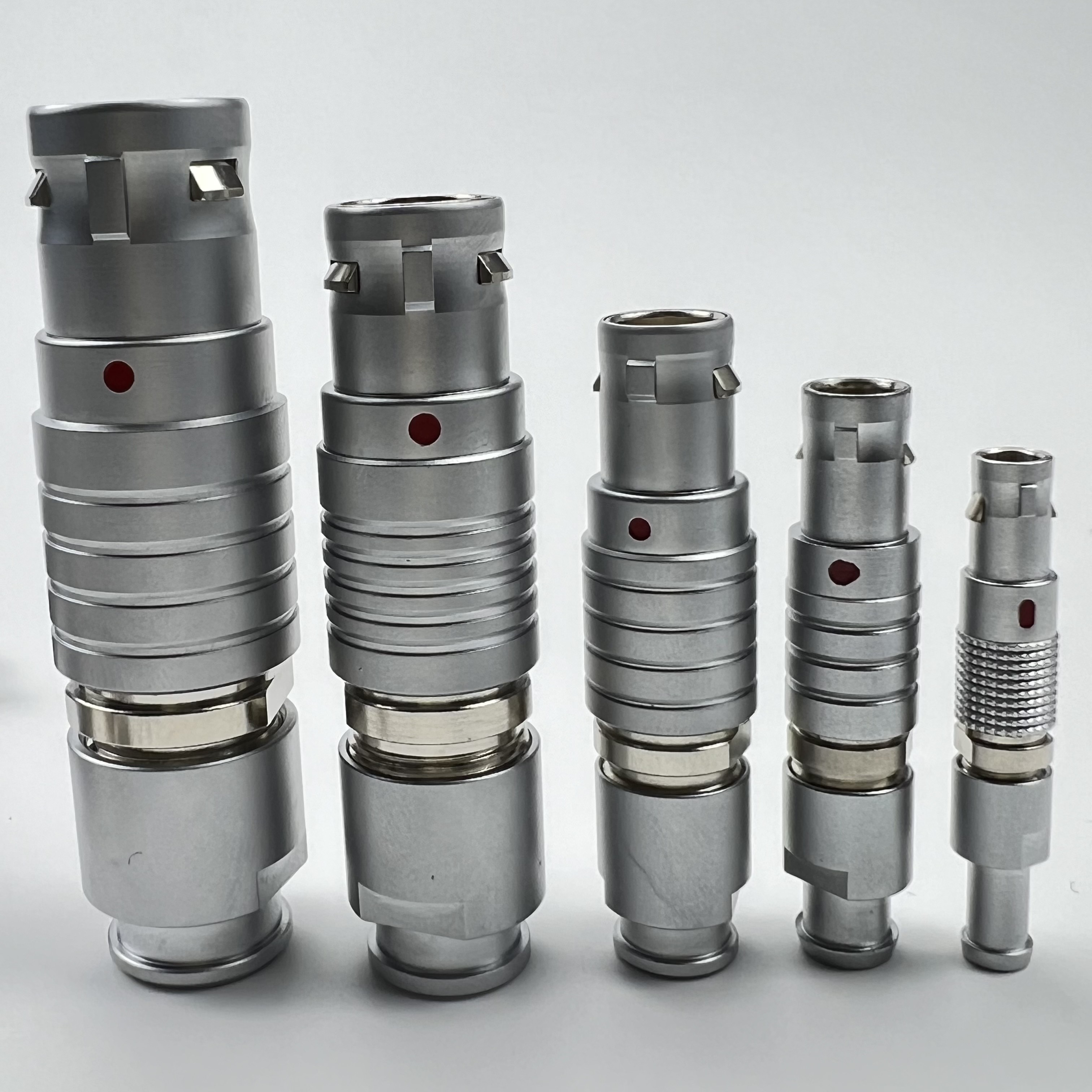 Mixed Metal Plastic Circular Electrical Connectors 4 Pin Push Pull For ...